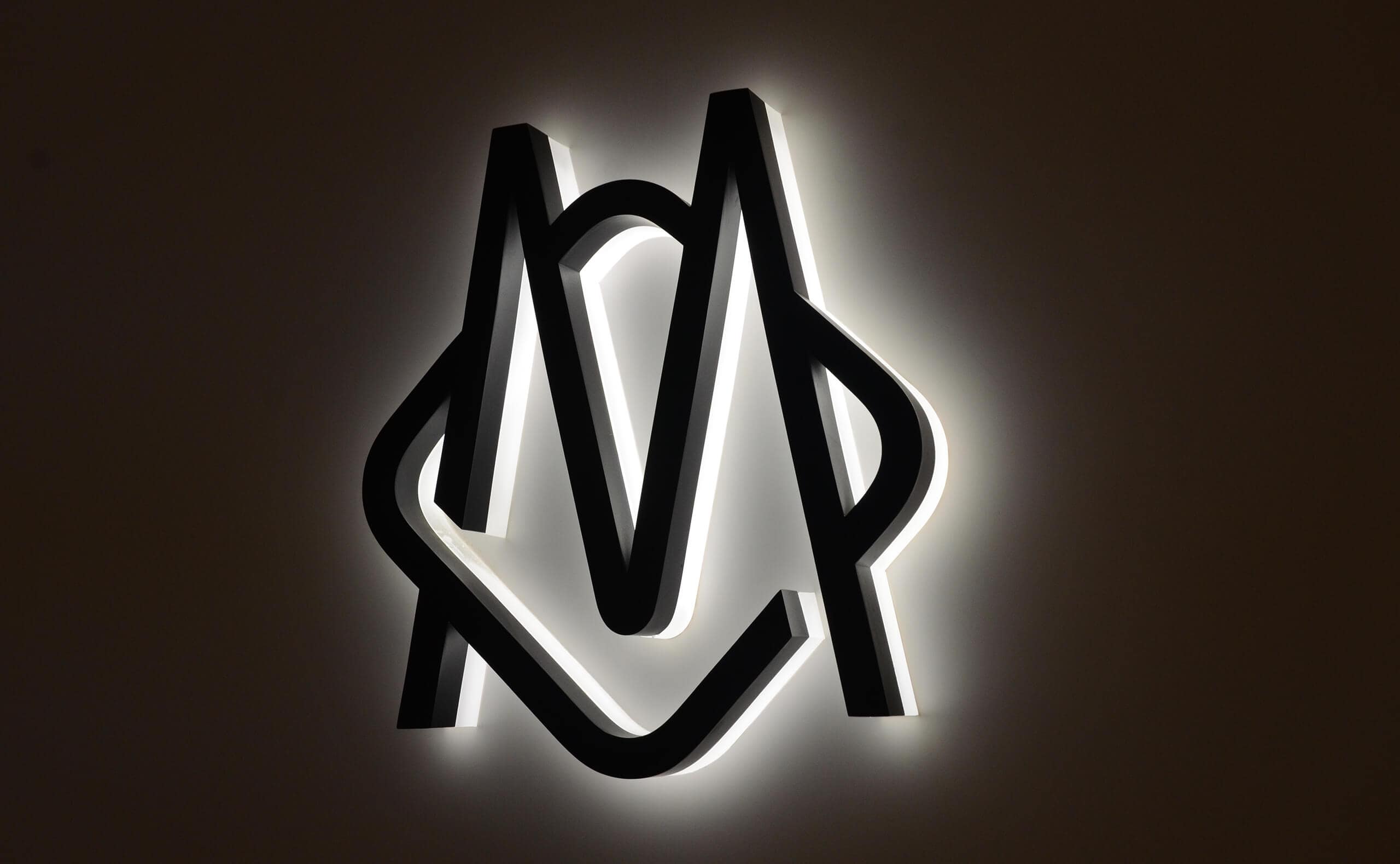 Halo Lit Logo | www.HaloLitSigns.com