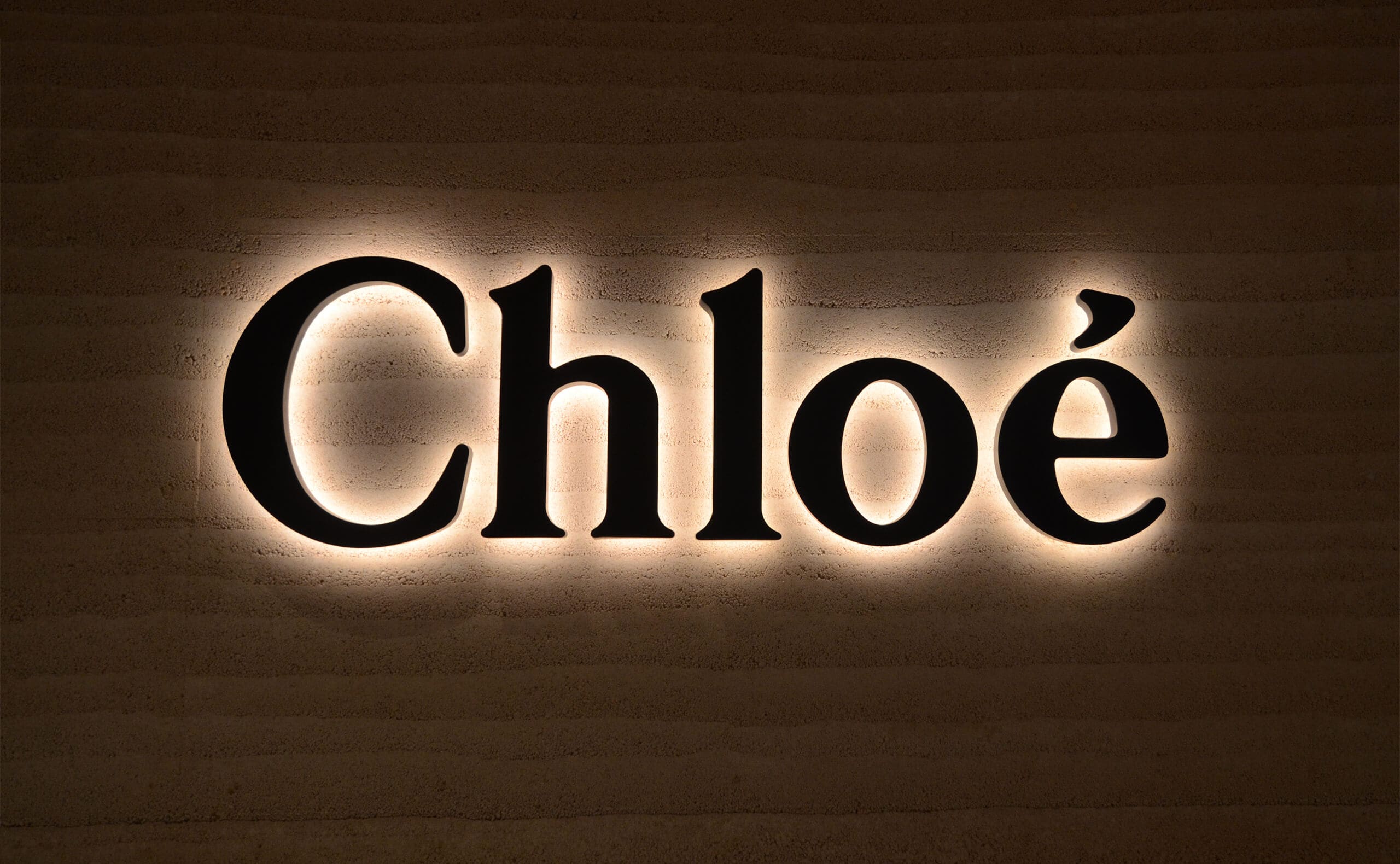 Custom Halo Lit Signs, Reverse/Halo Lit Channel Letter Sign